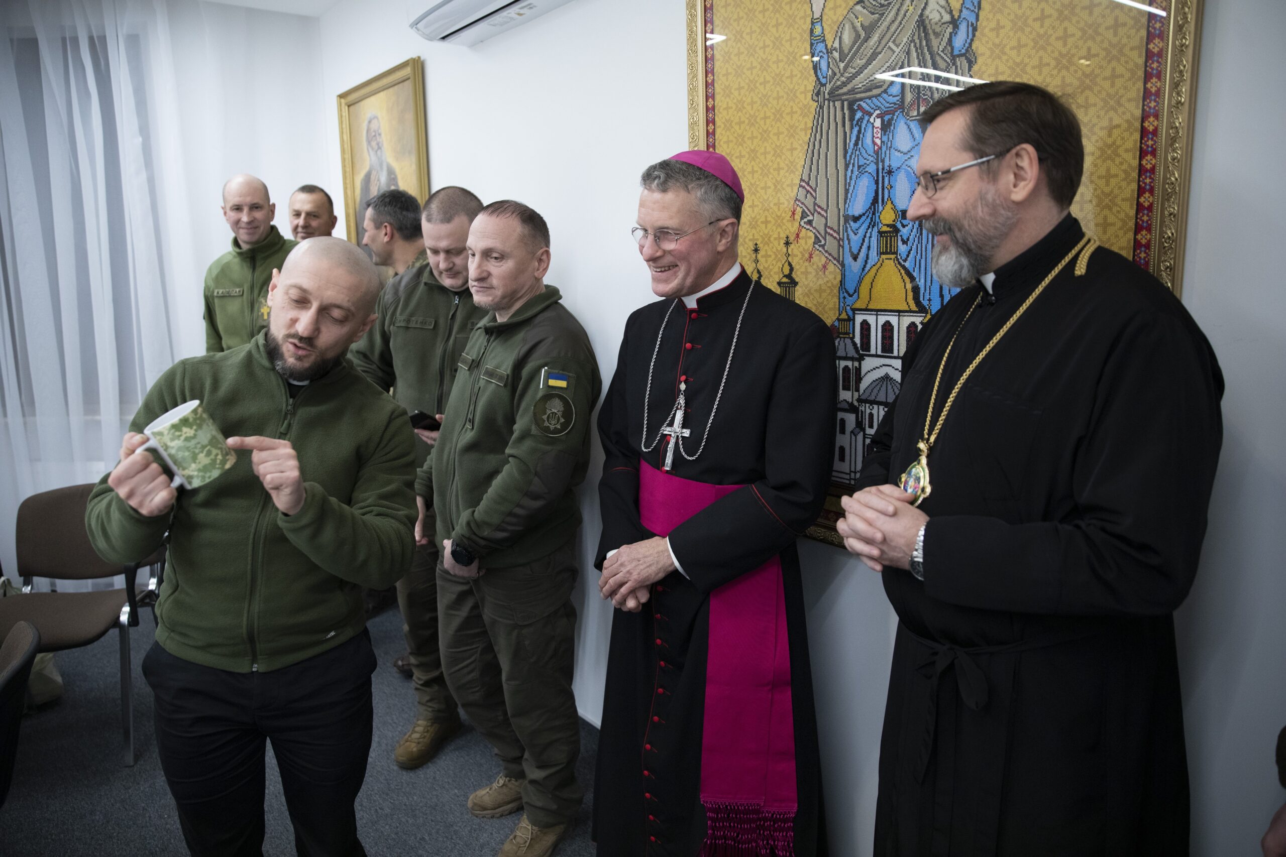 Under Russian missiles, U.S. military archbishop visits Ukraine's ...