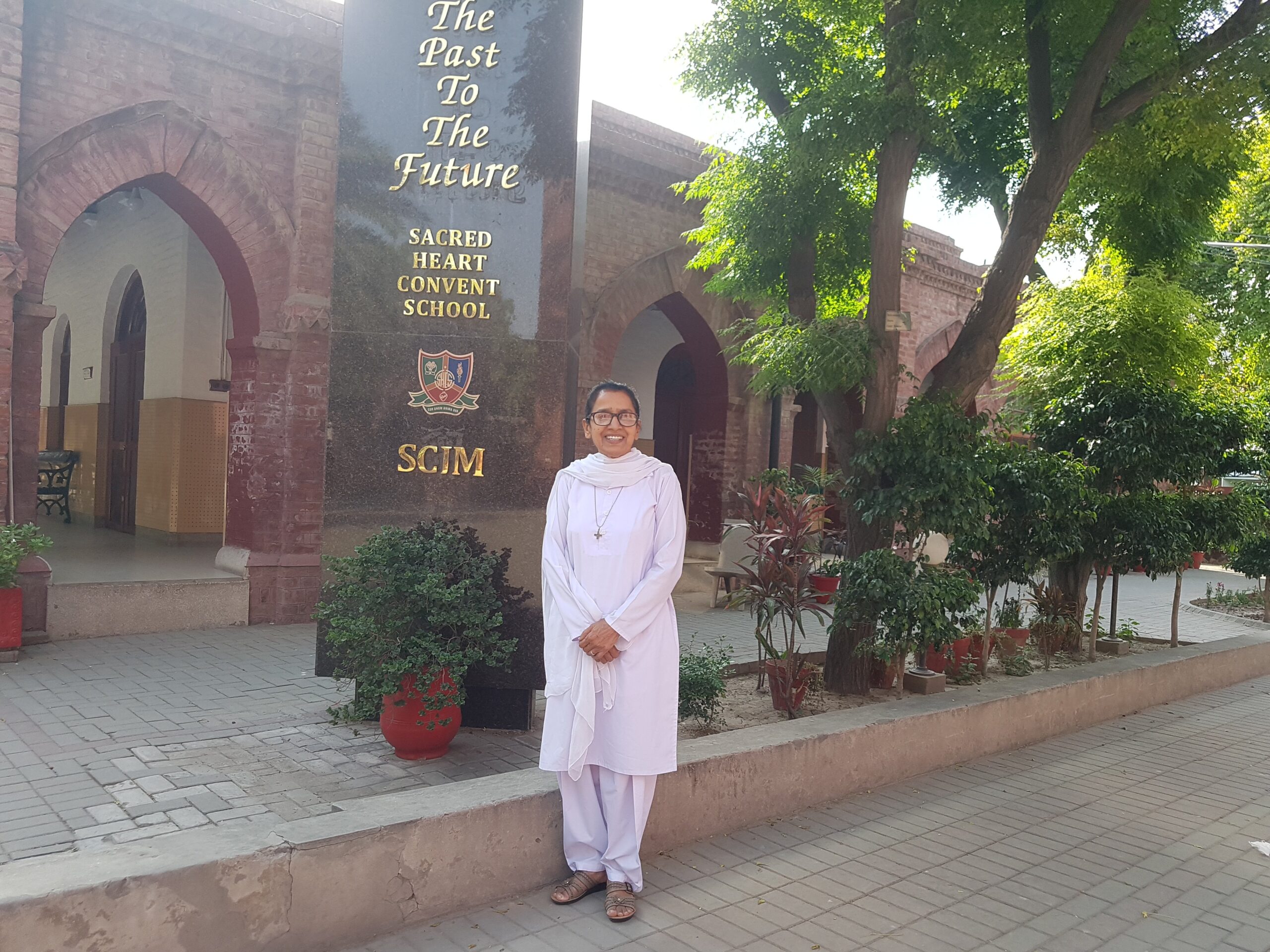 Woman religious and her team work to empower women in Pakistan - The ...