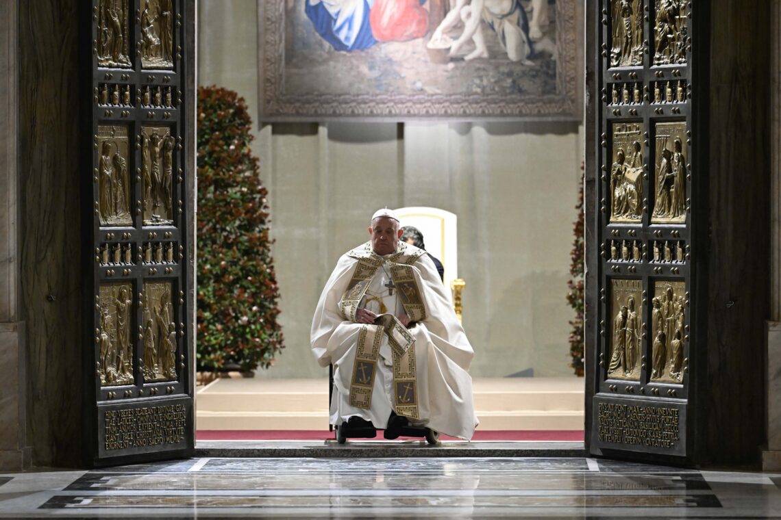 Pope Francis dies during Jubilee, leaving Holy Door open in papal first ...