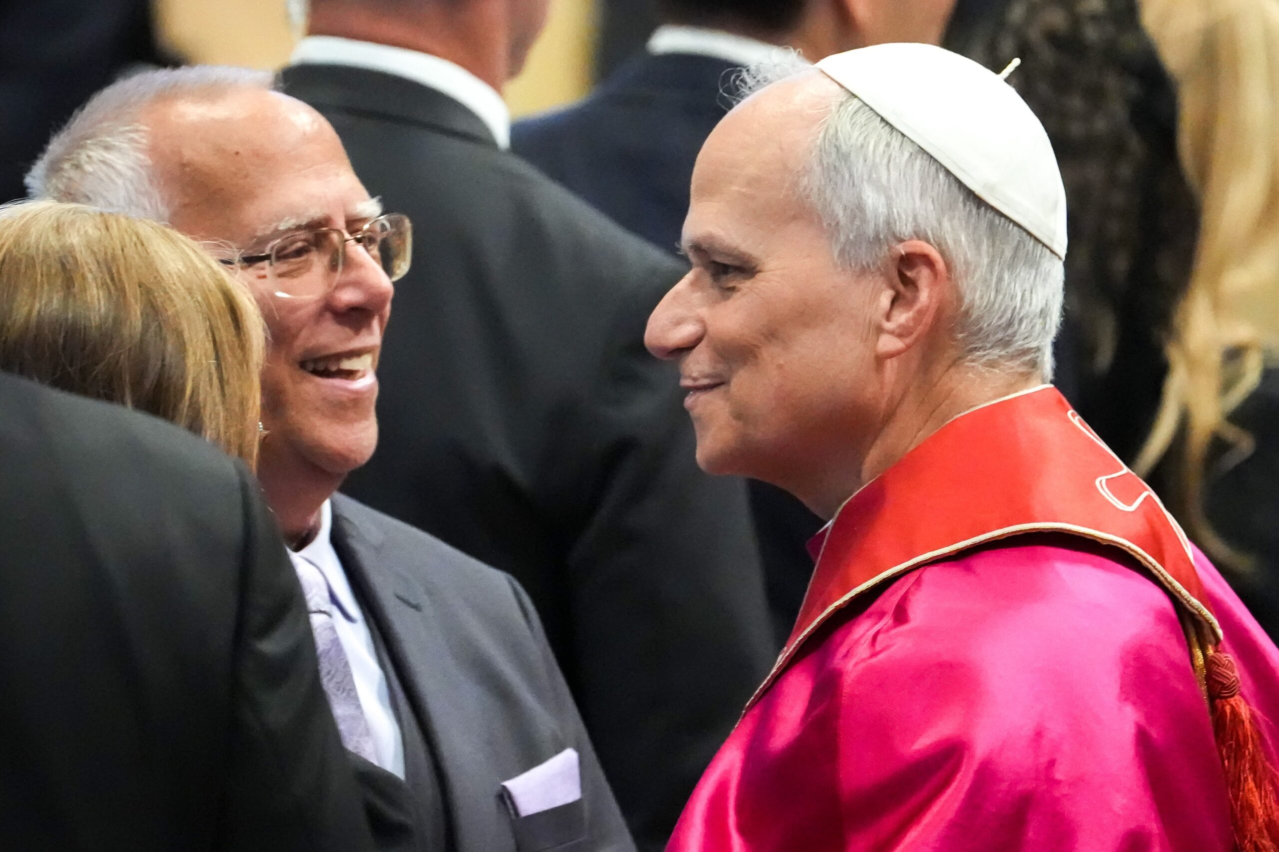El Papa León comienza su pontificado pidiendo una 'Iglesia unida' en un ...