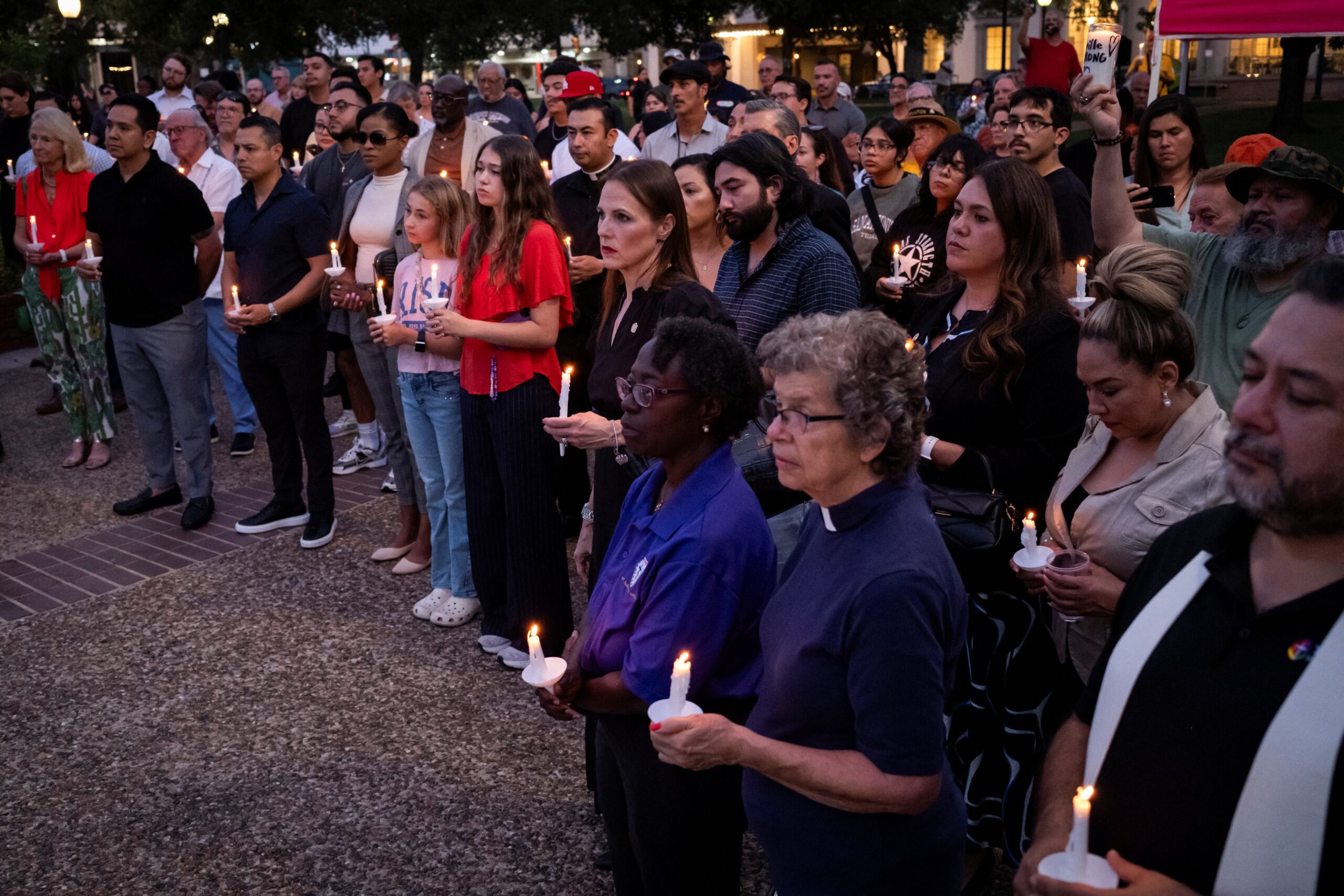 Acompañar a las víctimas de las inundaciones de Texas es crucial, dice ...